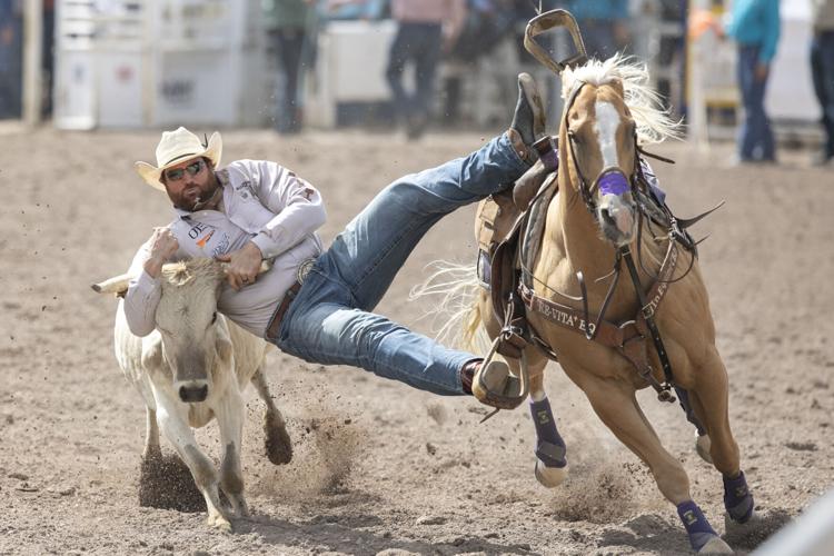 Slack steer wrestling and breakaway roping | Gallery | wyomingnews.com