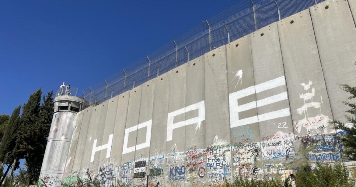 Beyond borders: Confronting bias in the Israeli-Palestinian conflict ...