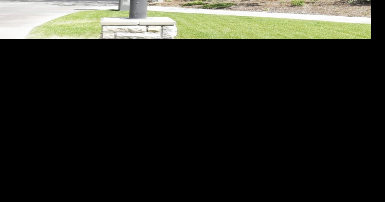 'Listen to all students': UW seniors respond to falling enrollment ...