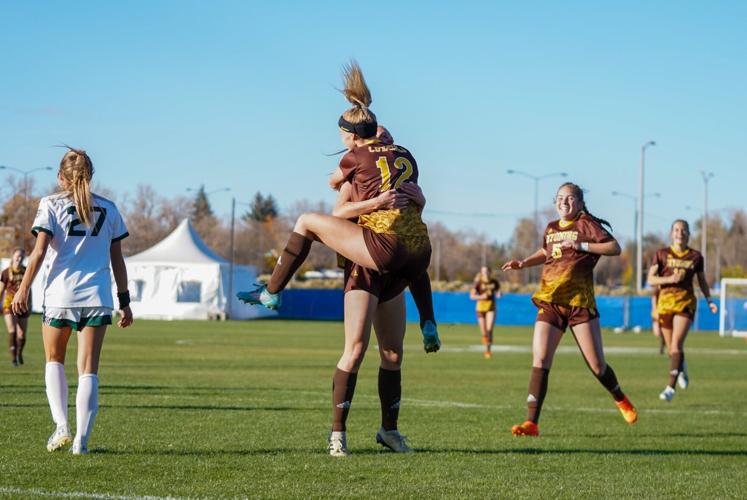 Cowgirls cruise past CSU, lock up top-two seed for MW tourney ...