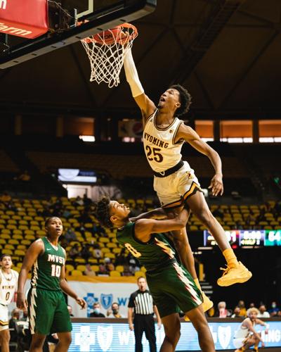 Freshman Oden stepping into role as UW’s unexpected, but necessary, big ...