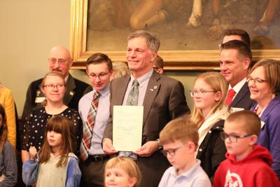 Gordon signs off on universal school vouchers, praising bill as ...