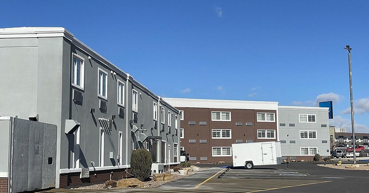 Protest at Rock Springs hotel lodging border patrol officers prompts ...