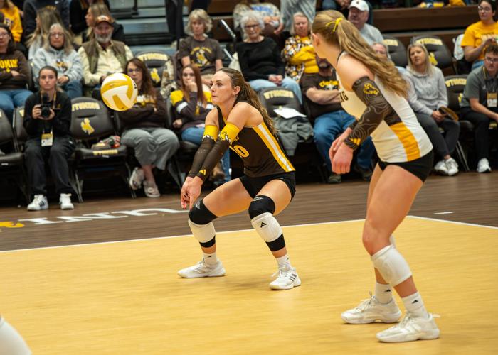 Wyoming volleyball reverse sweeps over New Mexico | University of ...