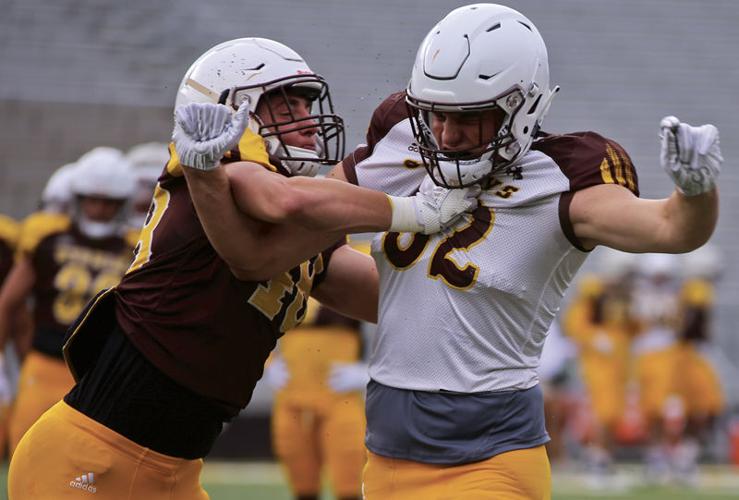 Freshman Chad Muma feeling comfortable at linebacker for Wyoming ...