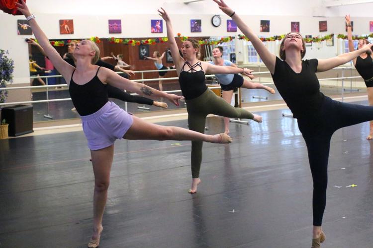 The dancers of En Avant prepare for year-end performance | To Do ...