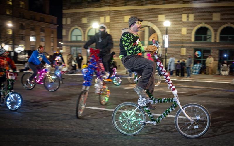 2025 Cheyenne Christmas Parade | Gallery | wyomingnews.com
