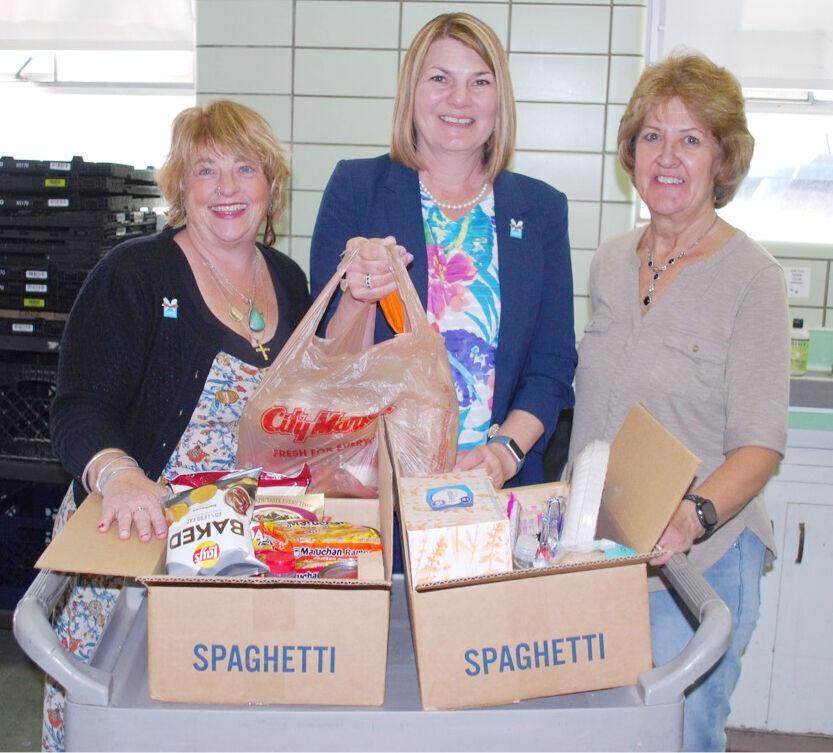 Albertsons Safeway Foundation, Kellogg make donation to Wyoming Hunger ...