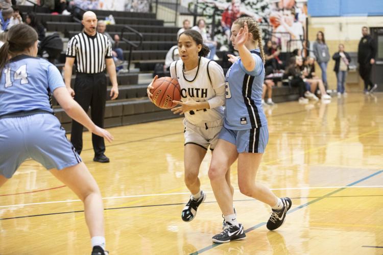 Cheyenne East v Cheyenne South girls basketball | Gallery | wyomingnews.com