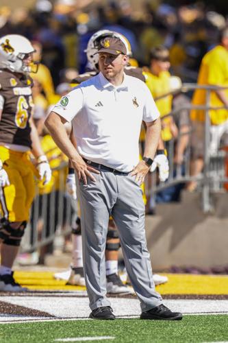 Aaron Bohl carrying on the family name on UW's coaching staff ...