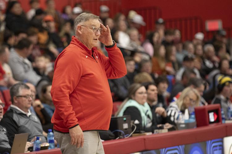 Central boys hoops coach Jim Shaffer steps down to coach with son ...