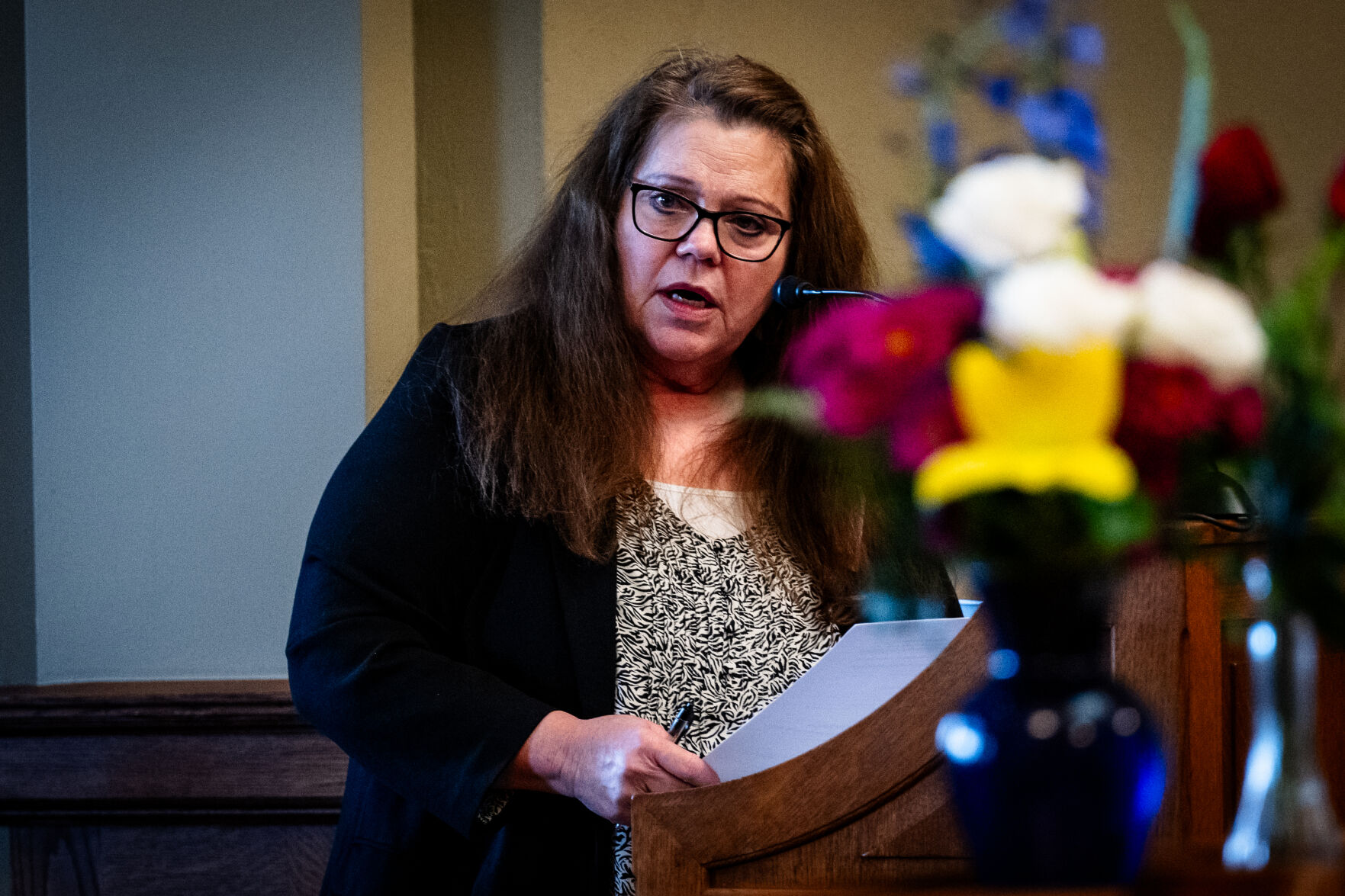 Controversial library book policy bill clears first reading in Wyoming ...