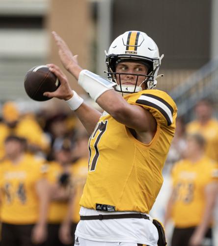 QB Evan Svoboda earns his teammates' trust in first career start ...
