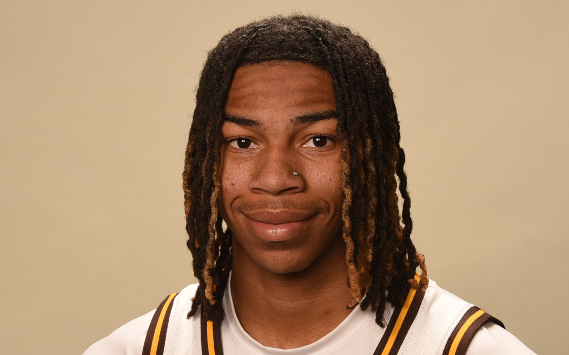 Walker, Harris power Wyoming men's hoops past Portland | WyoSports ...