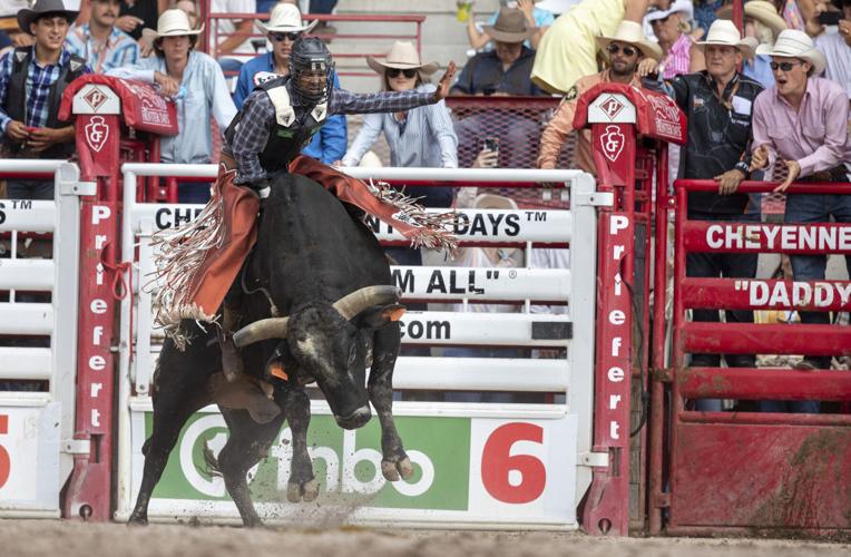 Cheyenne Frontier Days Rodeo, Day 5 | Gallery | wyomingnews.com