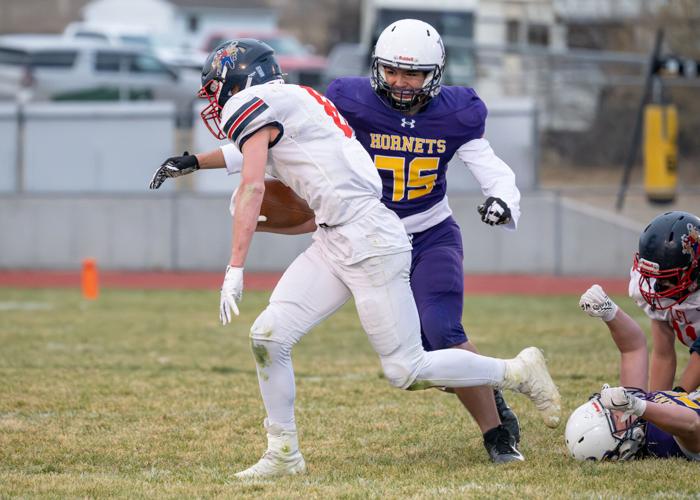 Hornets score on first 8 drives to down Lingle in 9-man semis | Pine ...