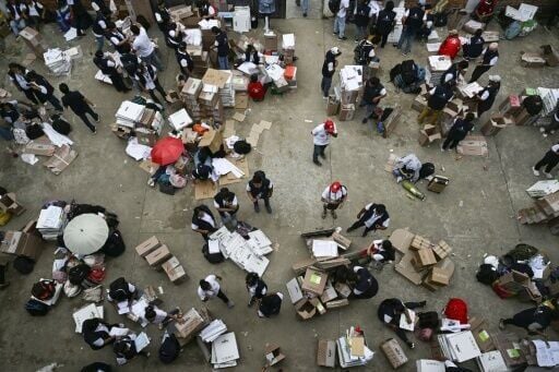 Fujimori leads chaotic Peru vote, election officials face charges ...