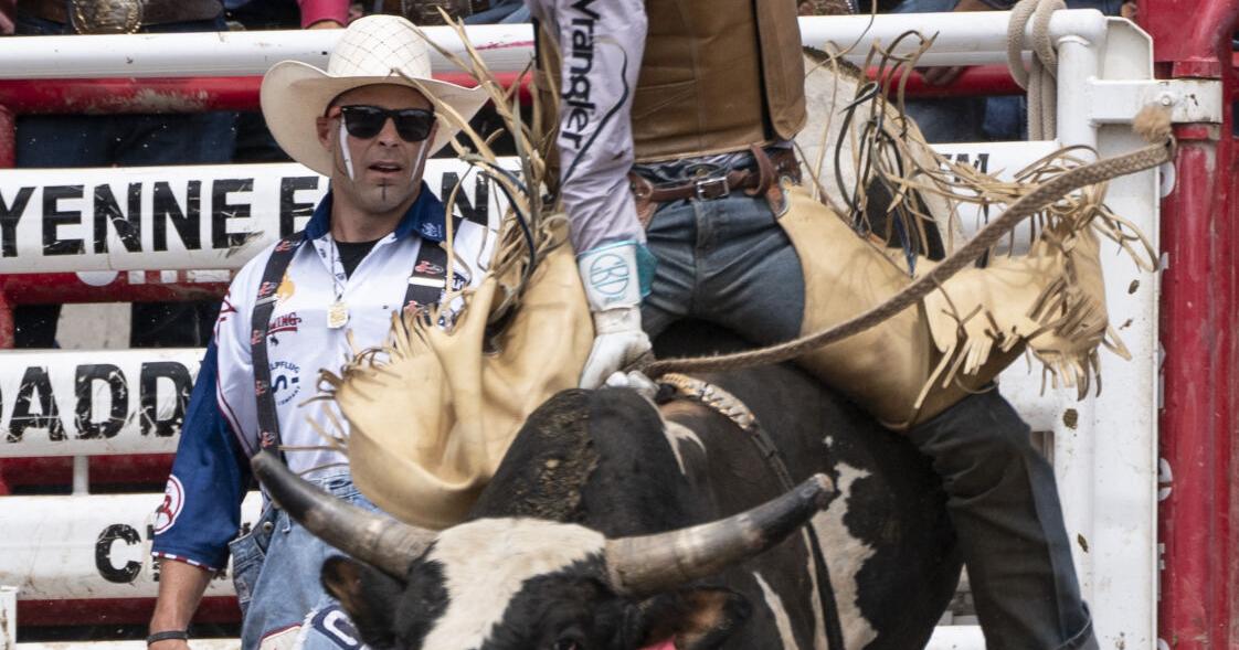 Defending CFD champ Hamilton takes step toward repeat | Rodeo ...