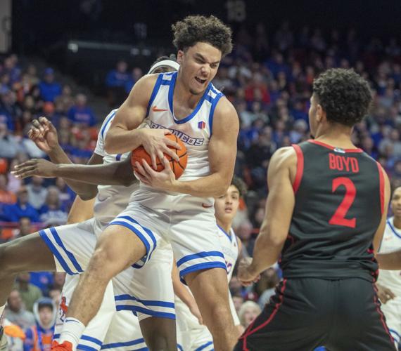 Lobos, Aggies cemented at the top of MW standings | University of ...