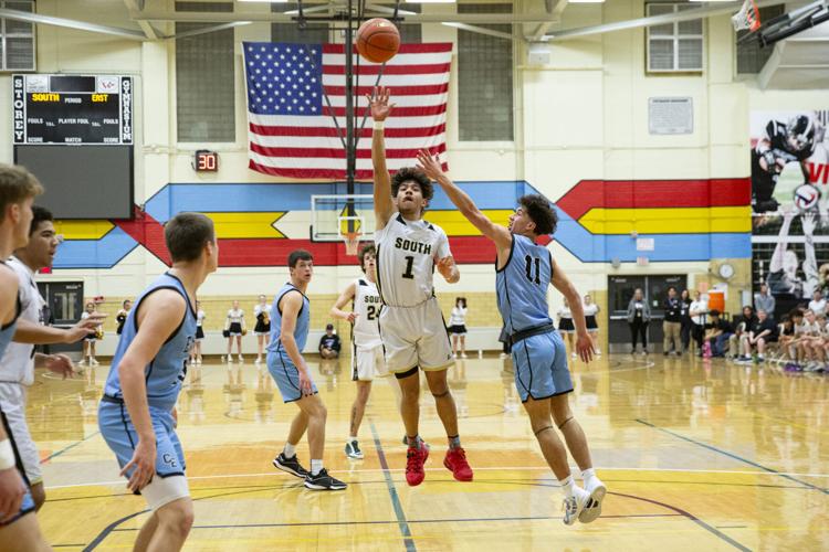 Cheyenne East v Cheyenne South boys basketball | Gallery | wyomingnews.com