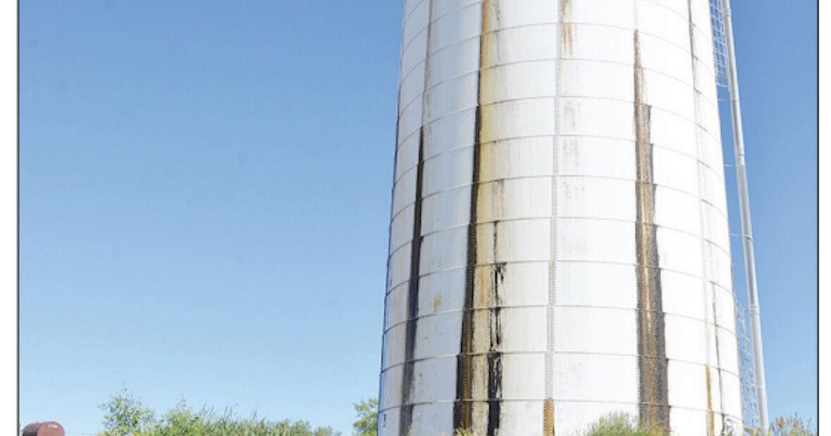 Wheatland water tower slated to come down | Local News | wyomingnews.com
