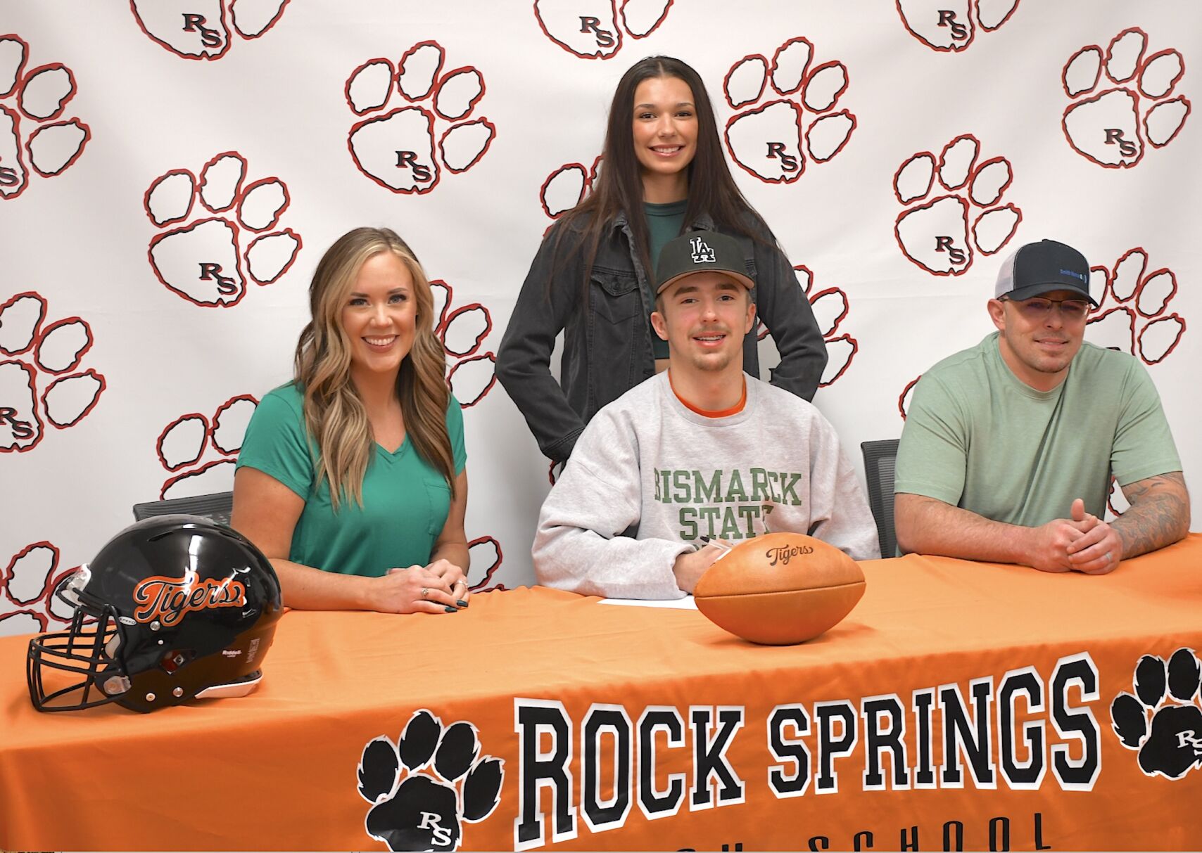 Tiger football standout Cammeron Blake signs with Bismarck State ...