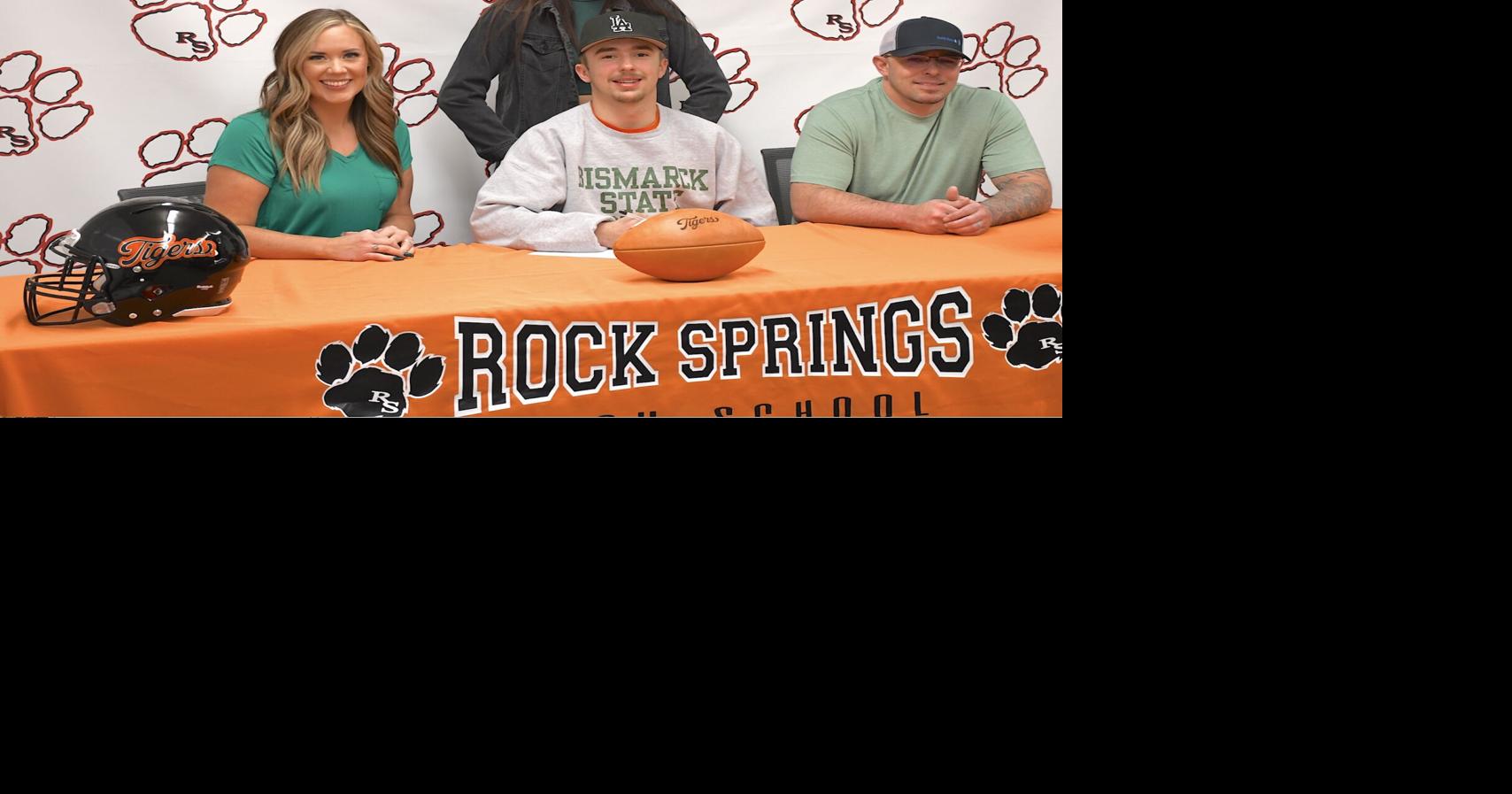 Tiger football standout Cammeron Blake signs with Bismarck State ...