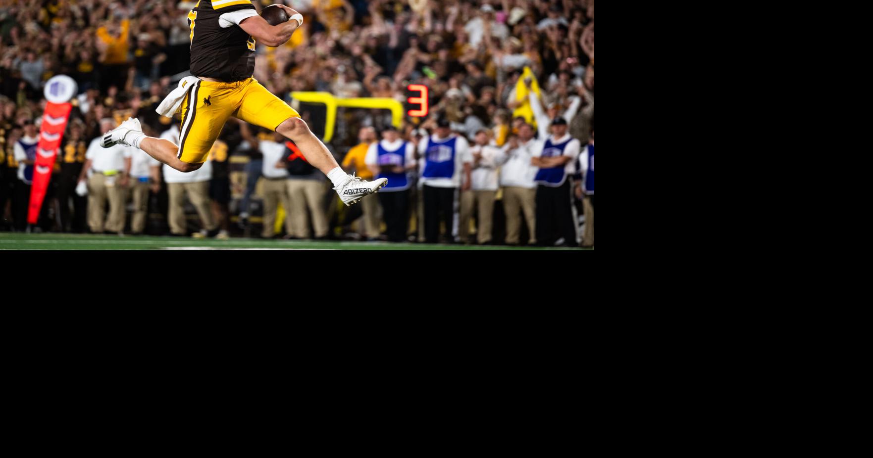 Sawvel earns first win at Wyoming against Air Force | University of ...