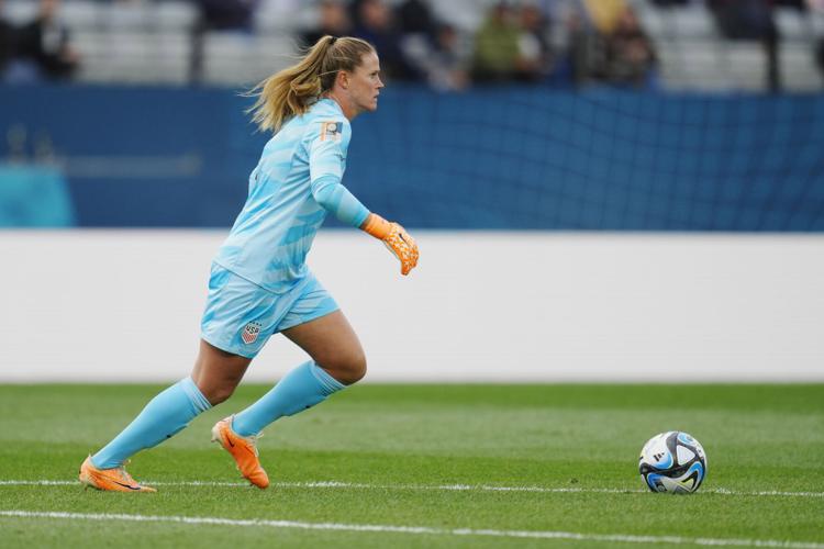USWNT goalkeeper Alyssa Naeher ready for a challenge at Women's World ...