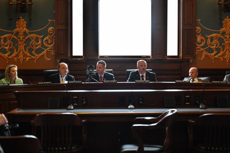 Wyoming legislative leaders reduce committee meeting days to heighten ...