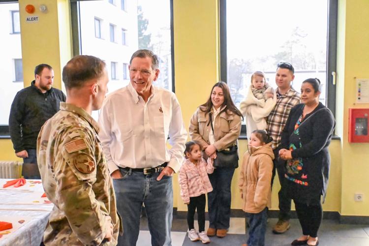 Barrasso shares Thanksgiving Dinner with Wyoming troops in Germany ...