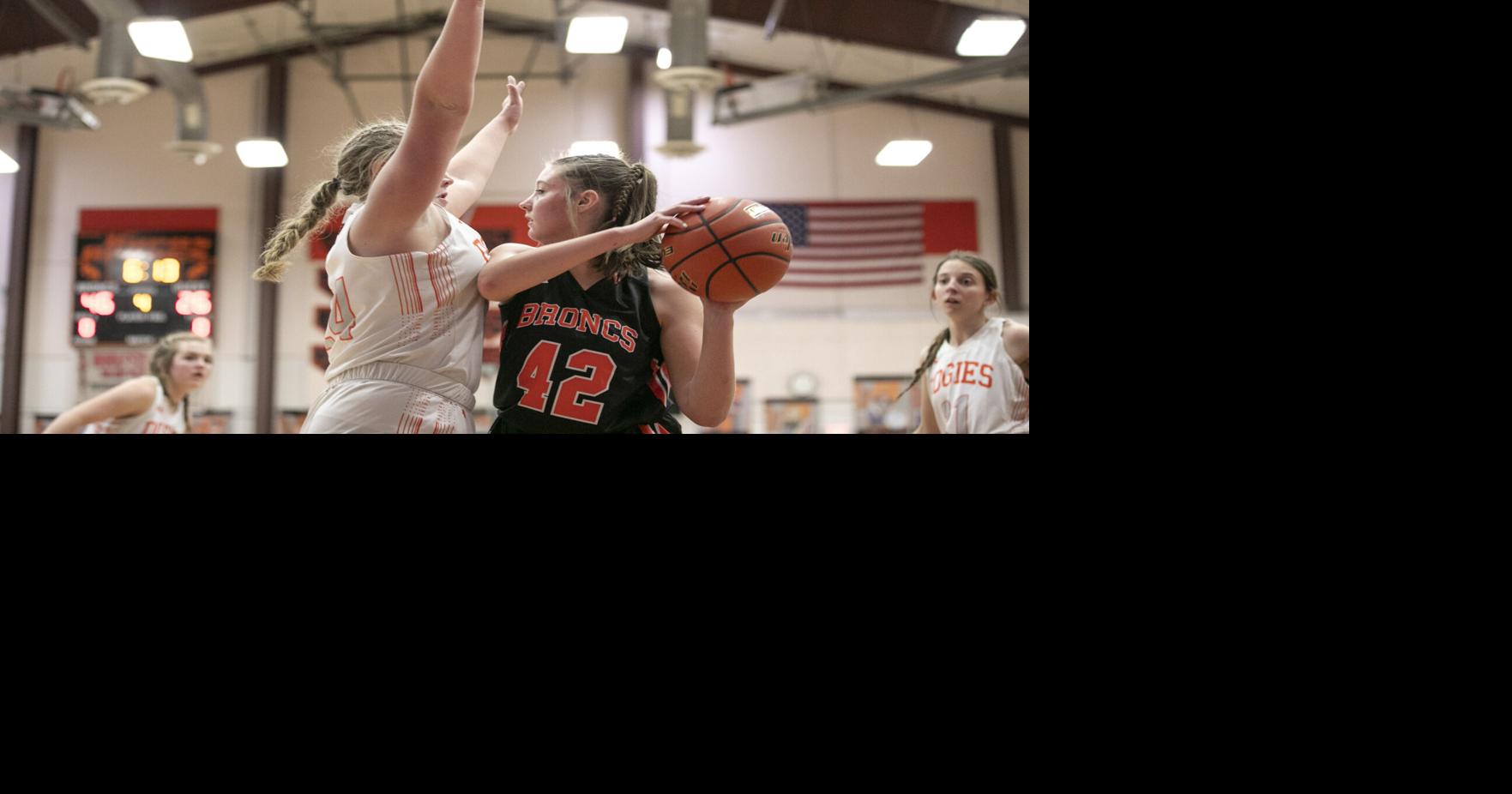 Burns v Newcastle girls basketball | Gallery | wyomingnews.com