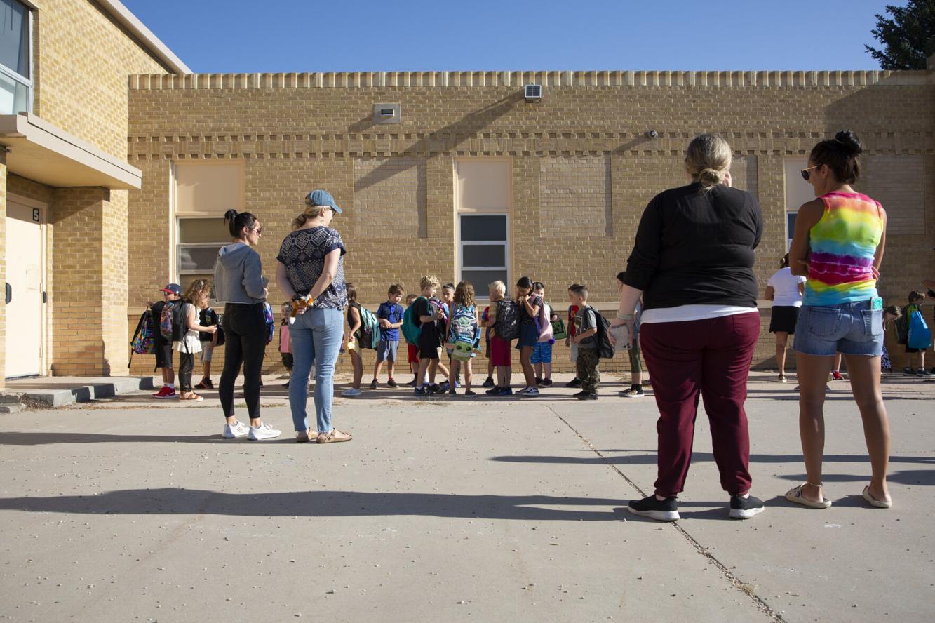 School board votes to sell/transfer Deming Elementary building | Local ...