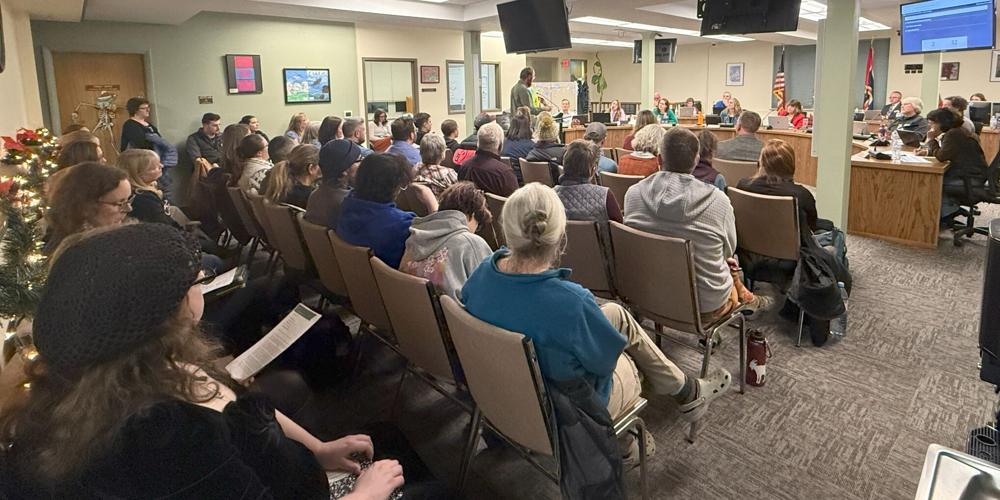 Emotions run high as ACSD1 votes to close UW Lab School | News ...