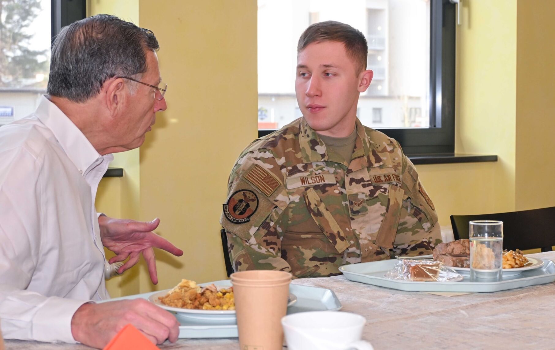 Barrasso shares Thanksgiving Dinner with Wyoming troops in Germany ...