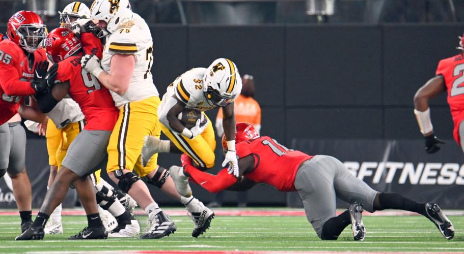 Cowboys fall to 3-3 in MW play with 34-14 road loss to UNLV ...