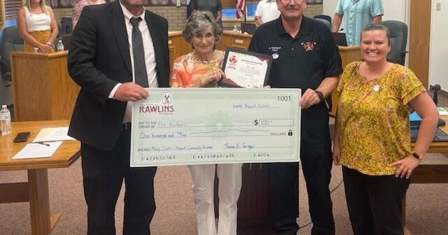 Mary Oaks named as August recipient of Rawlins Community Builder Award ...