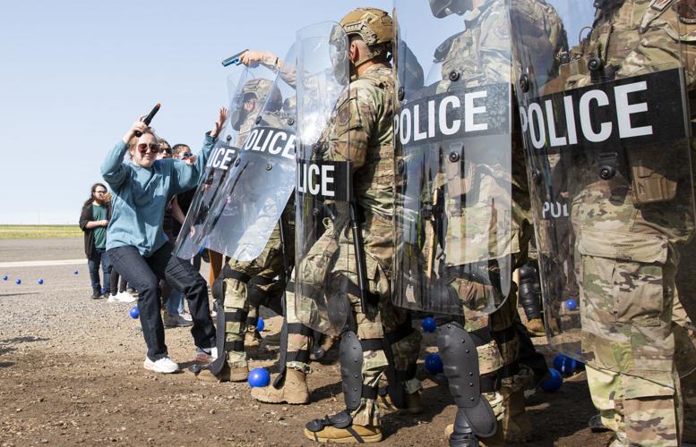 Vigilant Guard 23-3 mock riot exercise | Gallery | wyomingnews.com