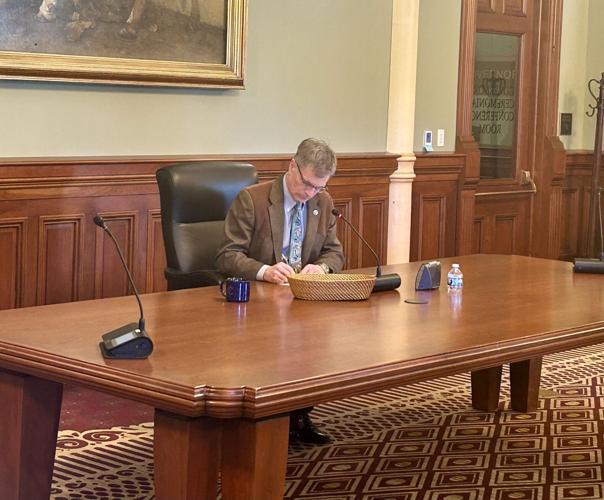 Gordon signs developmental preschool funding, adult hearing aid bills ...