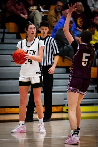 Laramie girls clamp down on South to open conference play | Cheyenne ...