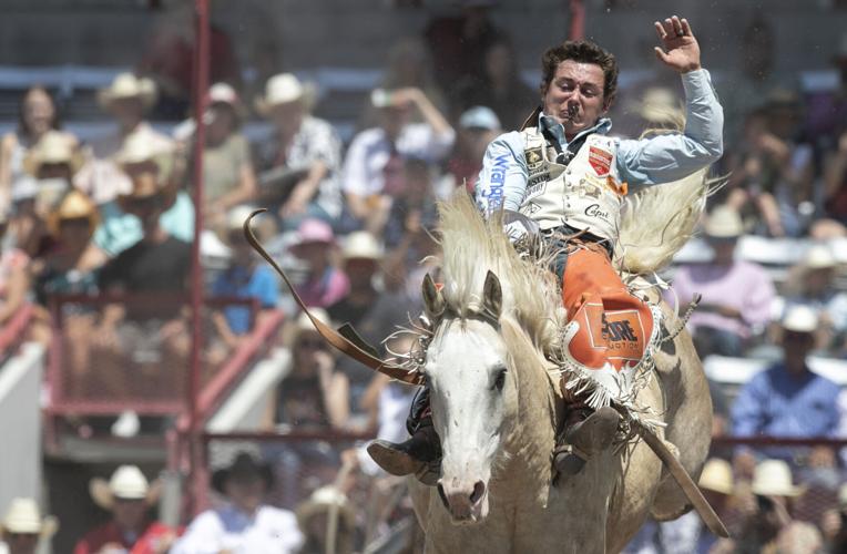 Sanford breaks saddle bronc record; roughstock riders shine on CFD ...