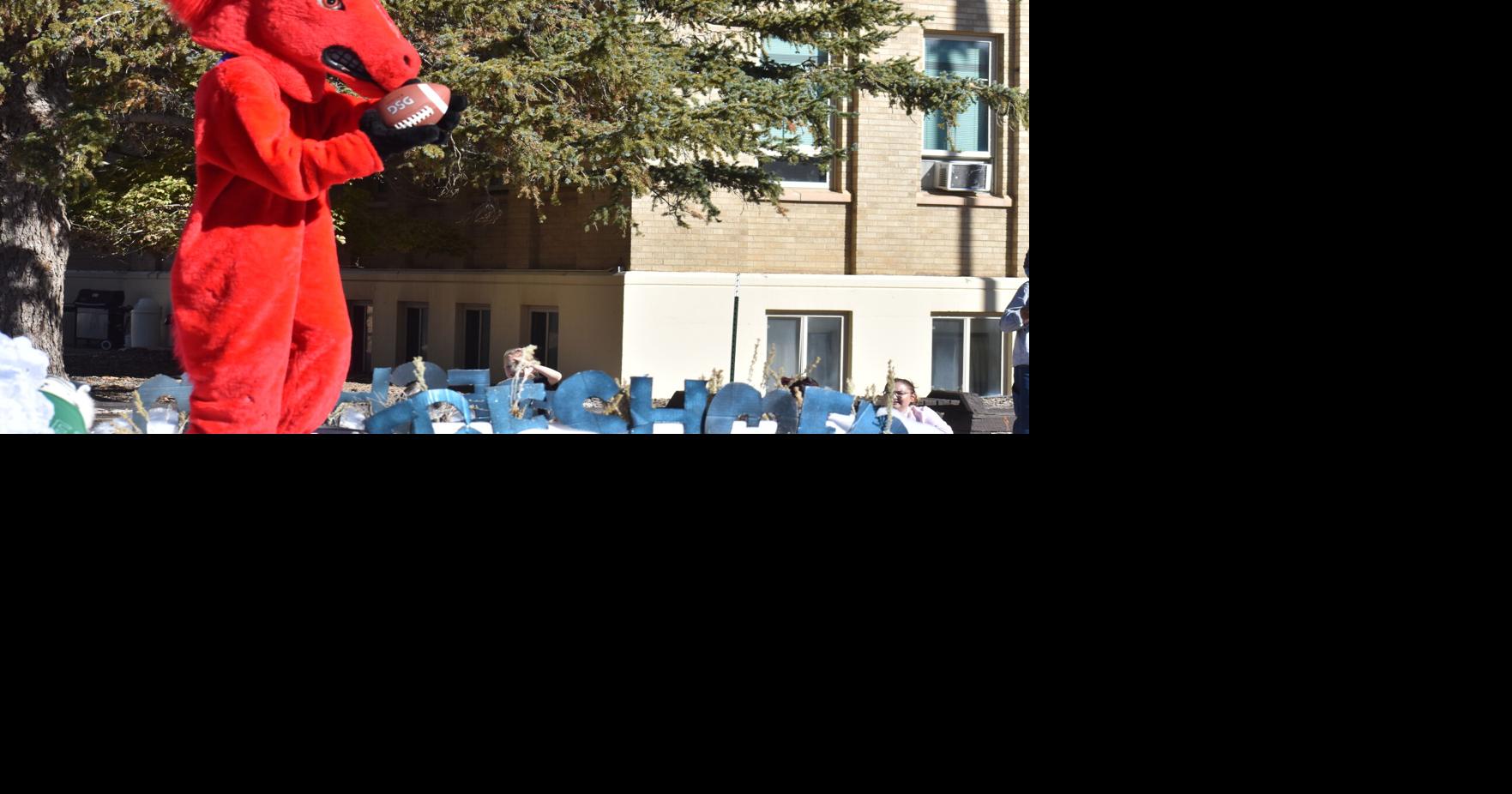 Go Outlaws!: Community gathers to celebrate Rawlins High School's ...