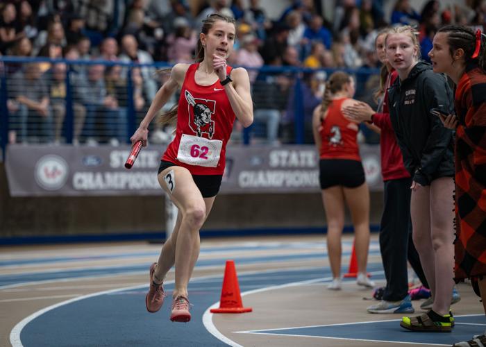 INDOOR TRACK: East boys lead 4A state meet | Cheyenne Central ...
