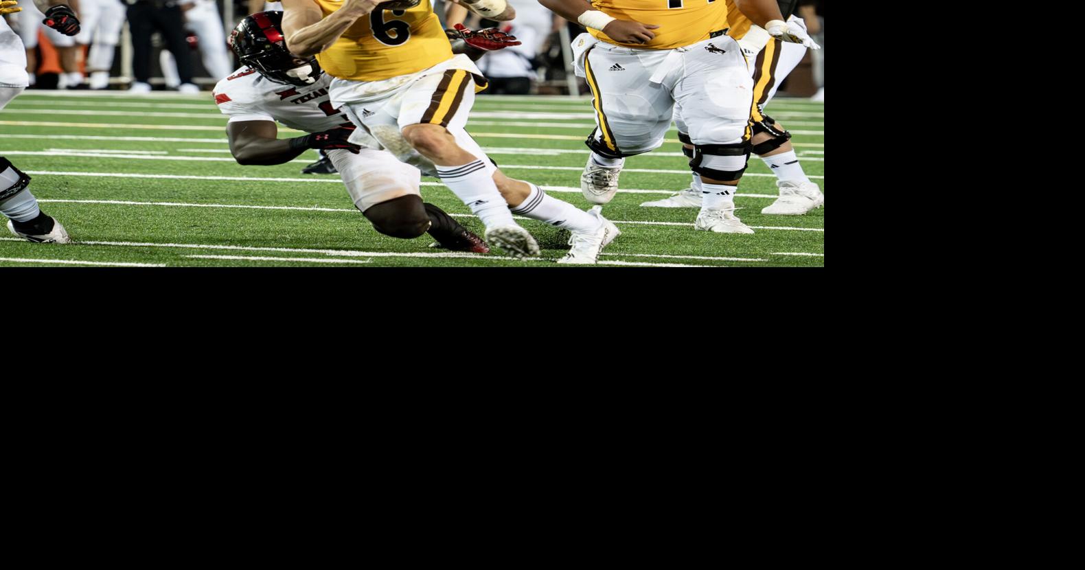 Cowboys rallied around each other in comeback win | University of ...