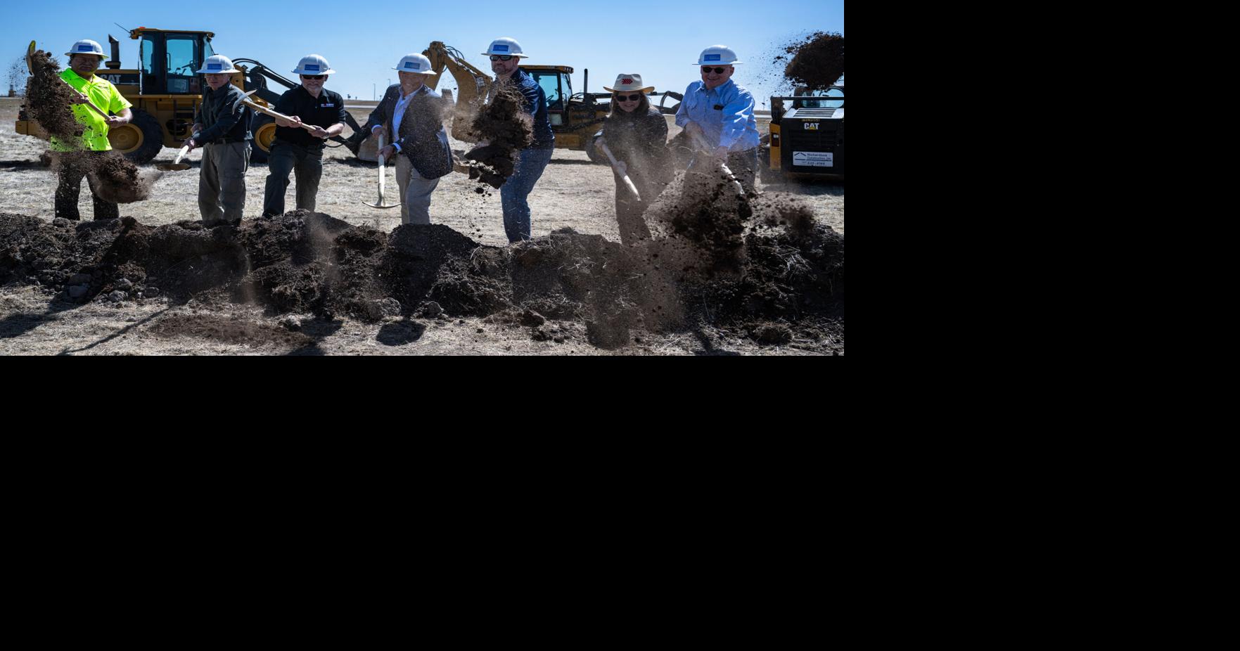 Earthcore breaks ground on new 30,000-square-foot distribution center ...