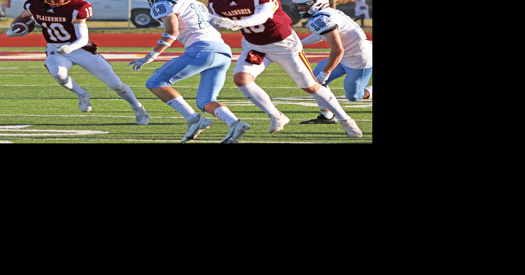 Junior Tyler Gale helping lead two position groups with Laramie ...