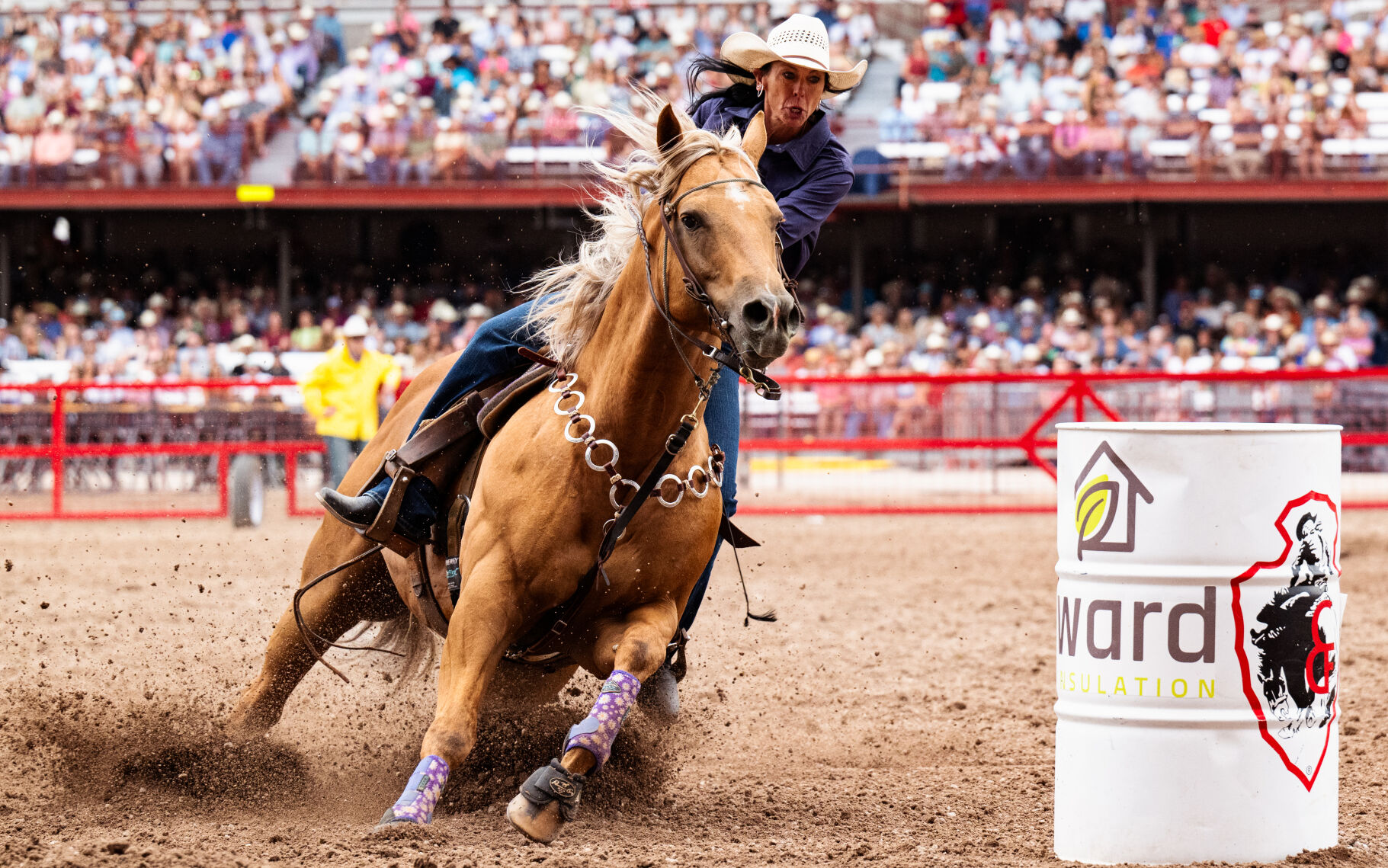 Wacey Schalla posts highest score in bull riding to advance to finals ...