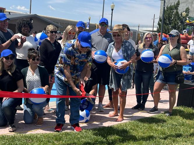 City of Rawlins celebrates grand opening of splash pad | Economy ...