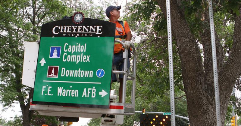 61 new directional signs installed in Cheyenne | Local News ...