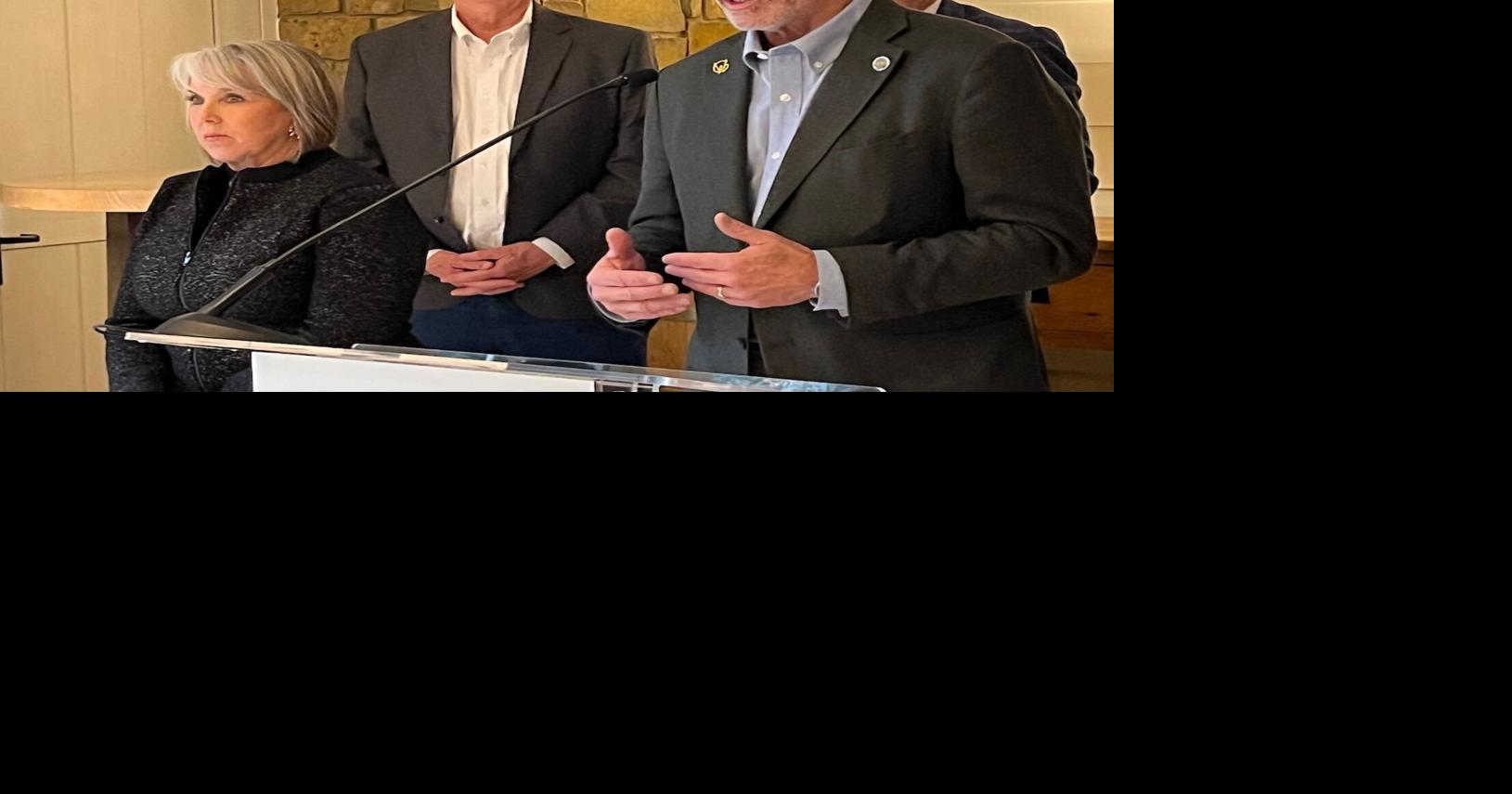 Gordon expresses support for criminalizing killing wolves with ...